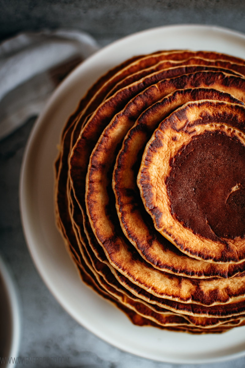 Rezept für Plinsen | Kindheit-Pfannkuchen - Wienerbrød - skandinavisch ...
